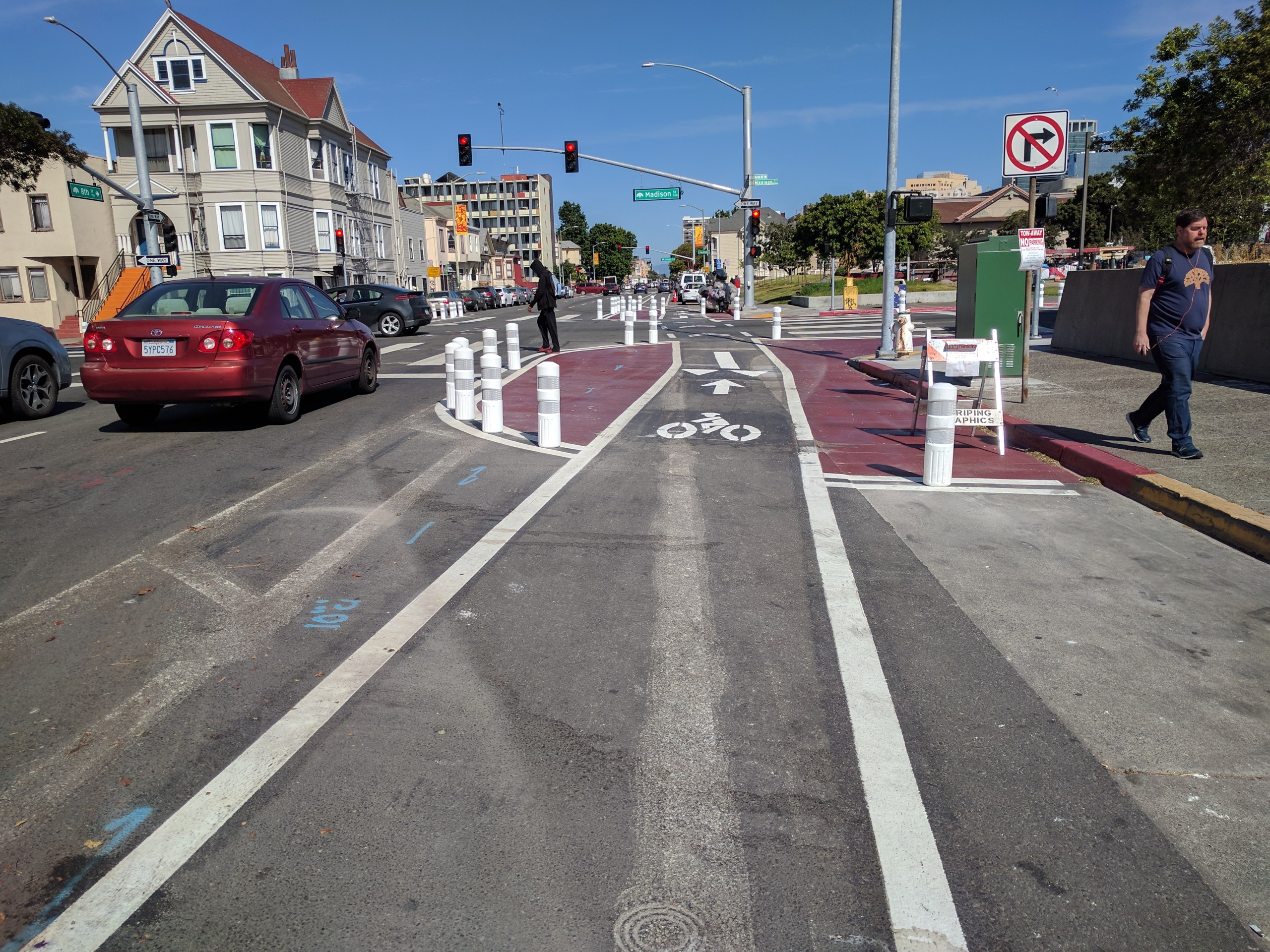 Oakland Bollard-izes Protected Intersections at Lake Merritt - Streetsblog San Francisco