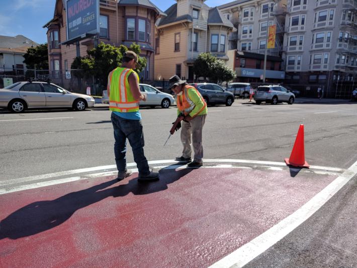 Oakland Bollard-izes Protected Intersections at Lake Merritt - Streetsblog San Francisco