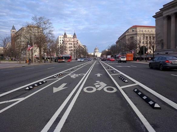 A Deep Dive Into Center-Running Bike Lanes, a Known Infrastructure ...