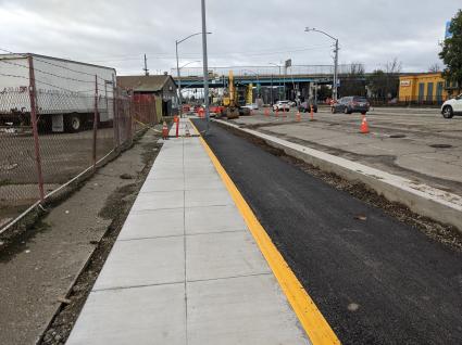 Eyes on the Street Update: Fruitvale Ave Raised Bike Lanes Now on Both ...