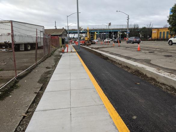 Eyes on the Street Update: Fruitvale Ave Raised Bike Lanes Now on Both ...