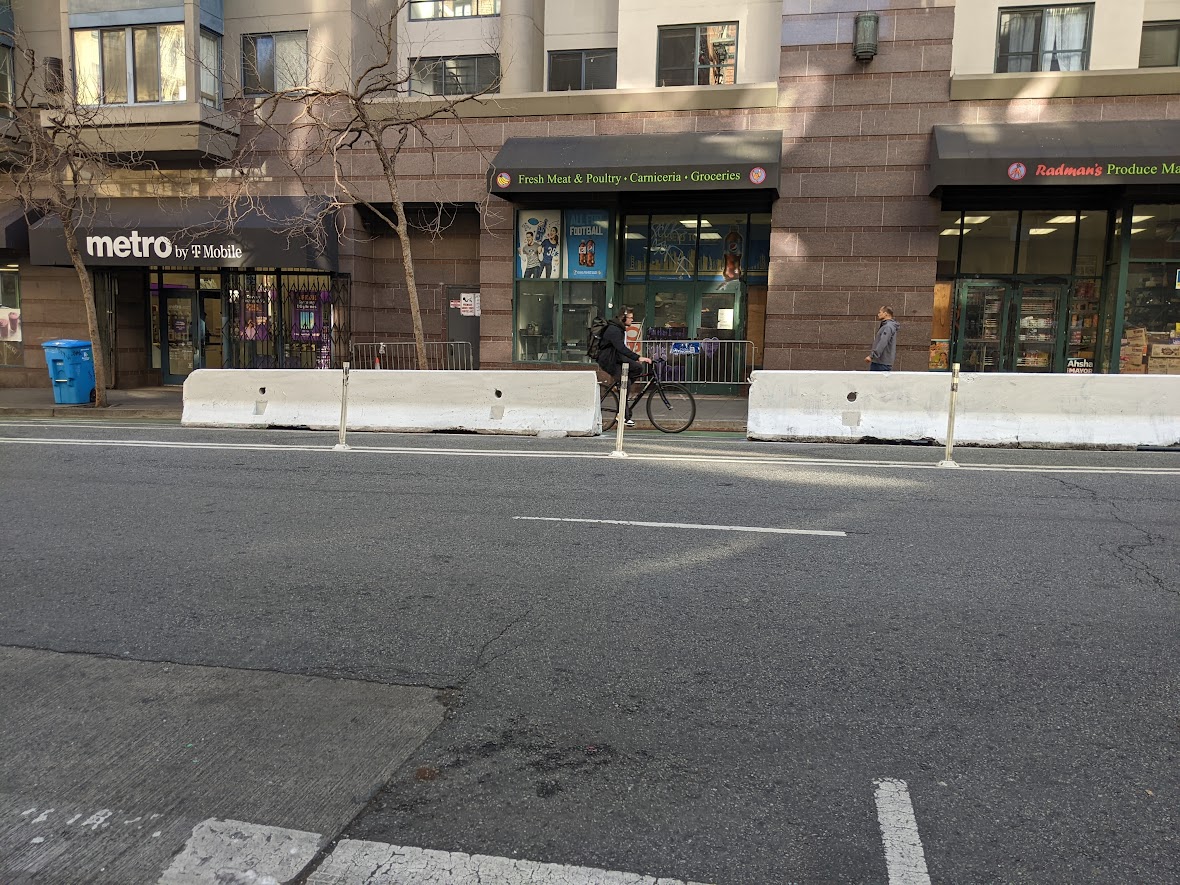 San Francisco Builds a Jersey Barrier-Protected Bike Lane in the ...